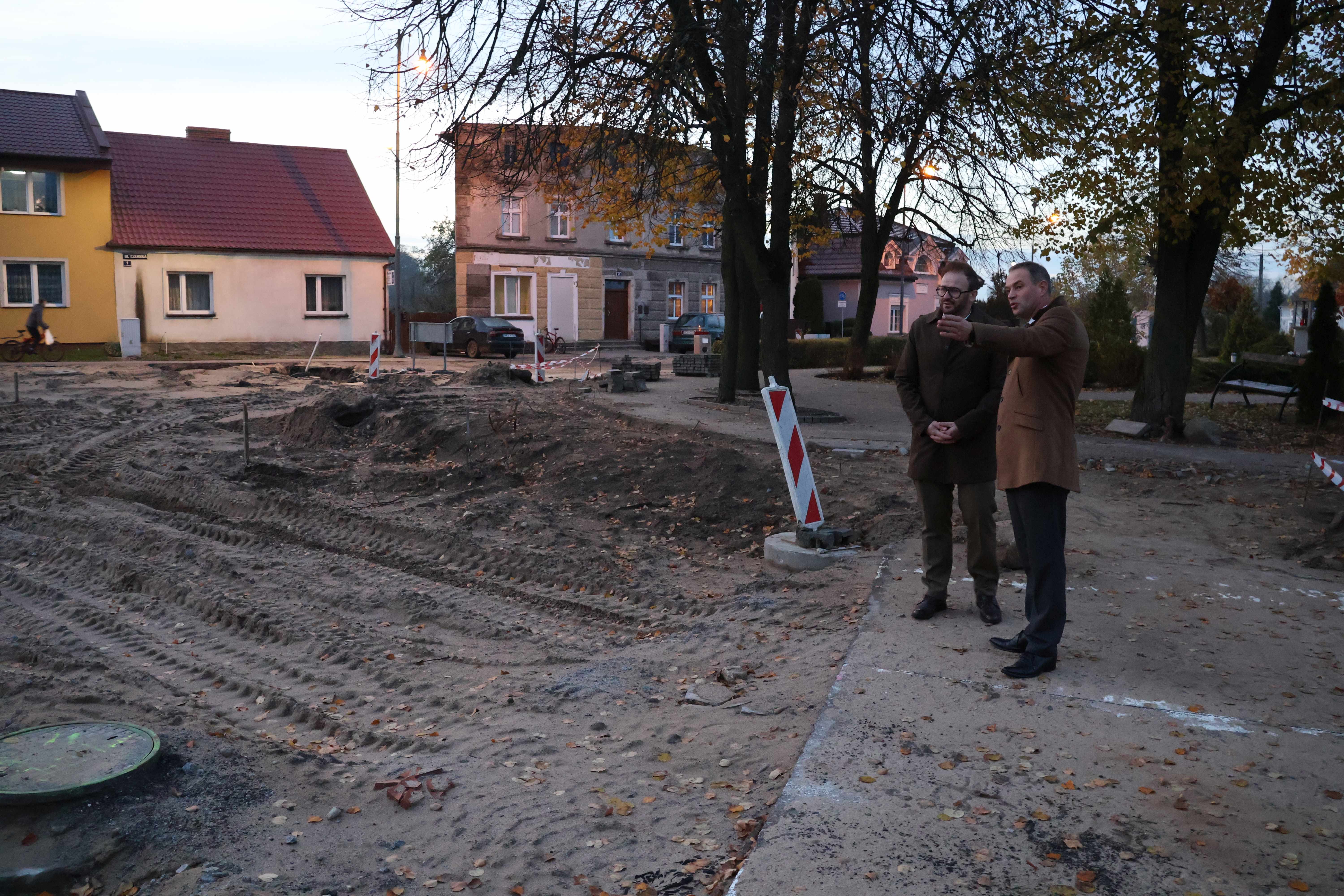 Z wizytą na budowie ronda w Śliwicach | Urząd Gminy Śliwice